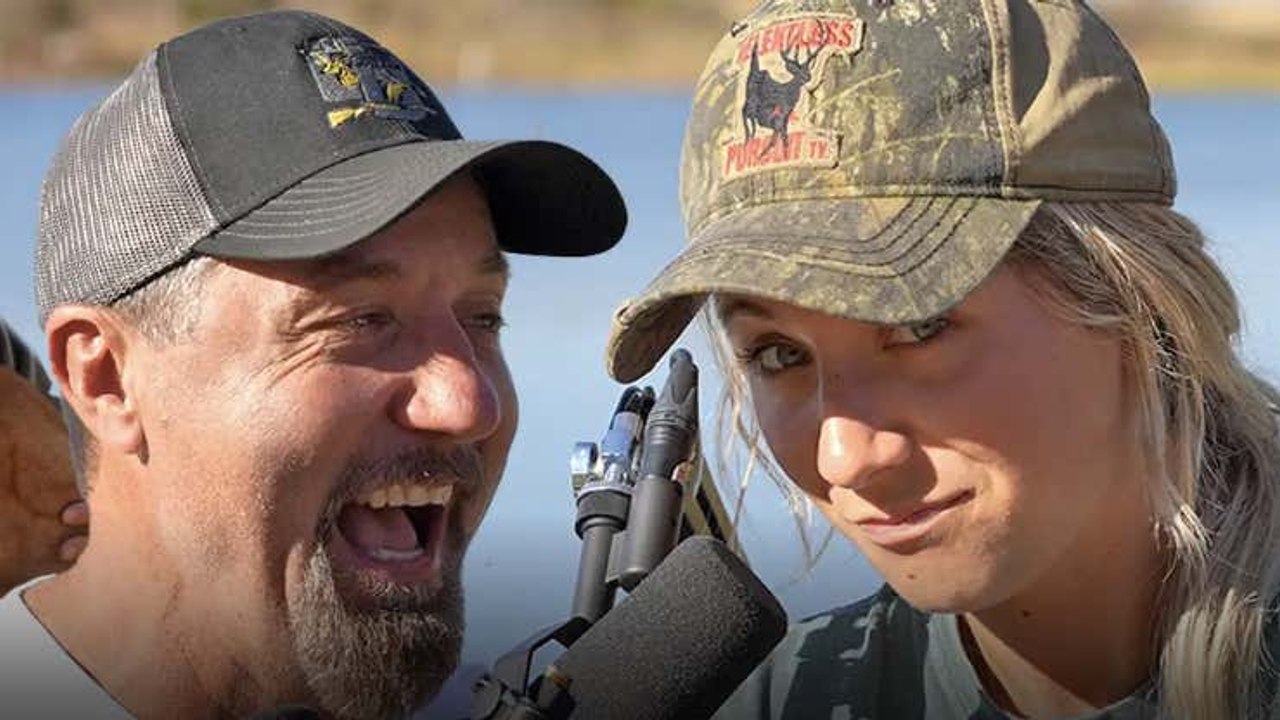 Tim Wells Speared Himself in the Leg! - video Dailymotion