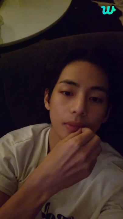 BTS V WEVERSE LIVE (2022.11.14) [ENG SUB] KIM TAEHYUNG LIVE - video ...