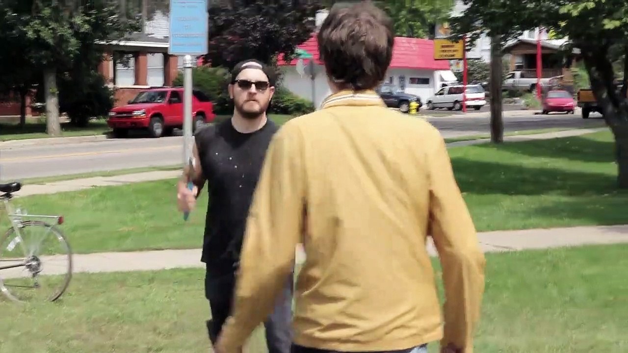 Ape Bande-annonce (EN) - Vidéo Dailymotion