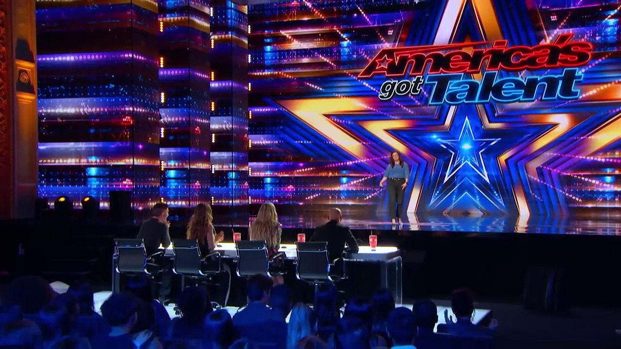 The judges can't stop laughing at these FUNNY auditions _ - video ...