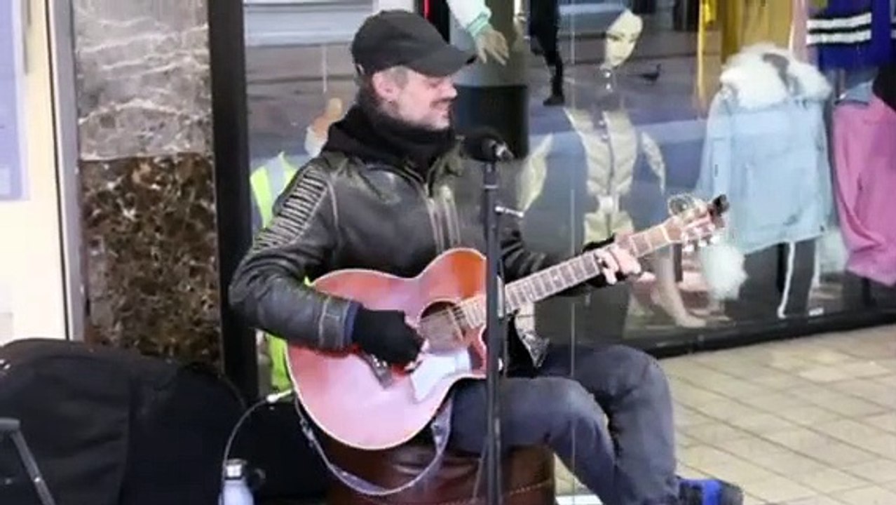 Wes Dolan - Mansfield busker - video Dailymotion