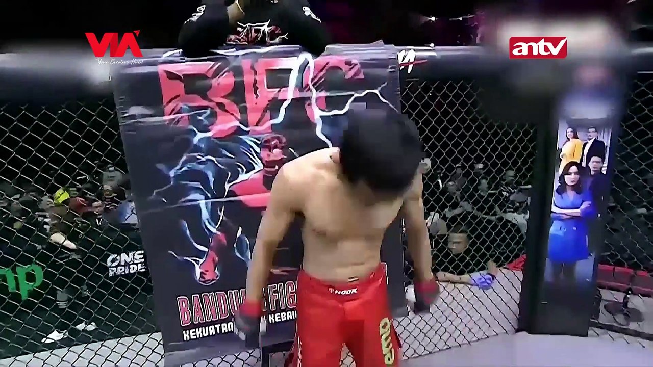 ADE PERMANA KEMBALI MENGEJAR GELARNYA - video Dailymotion