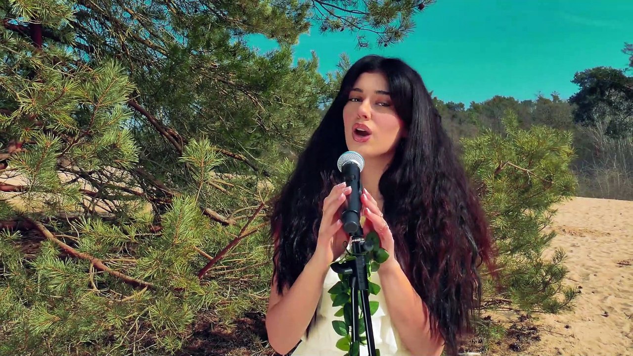 Fjolla Berisha- O lumja toka qe e shkel me kam - video Dailymotion
