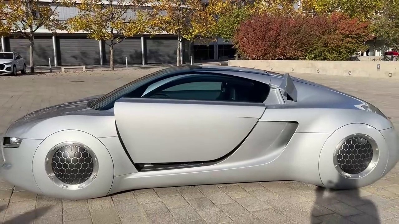 Audi RSQ, Will Smith's I Robot Car - video Dailymotion
