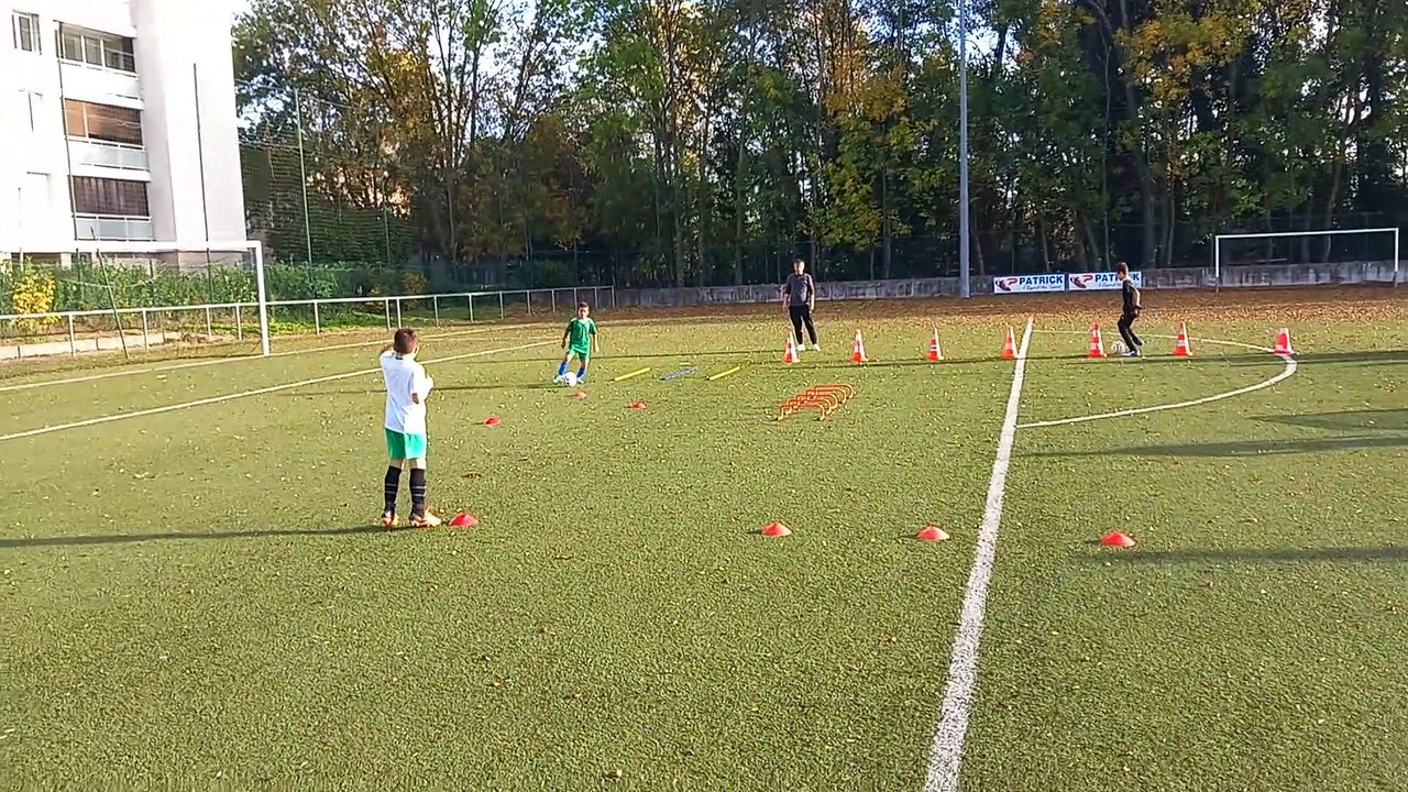 Entraînement U10 et U11 - Vidéo Dailymotion