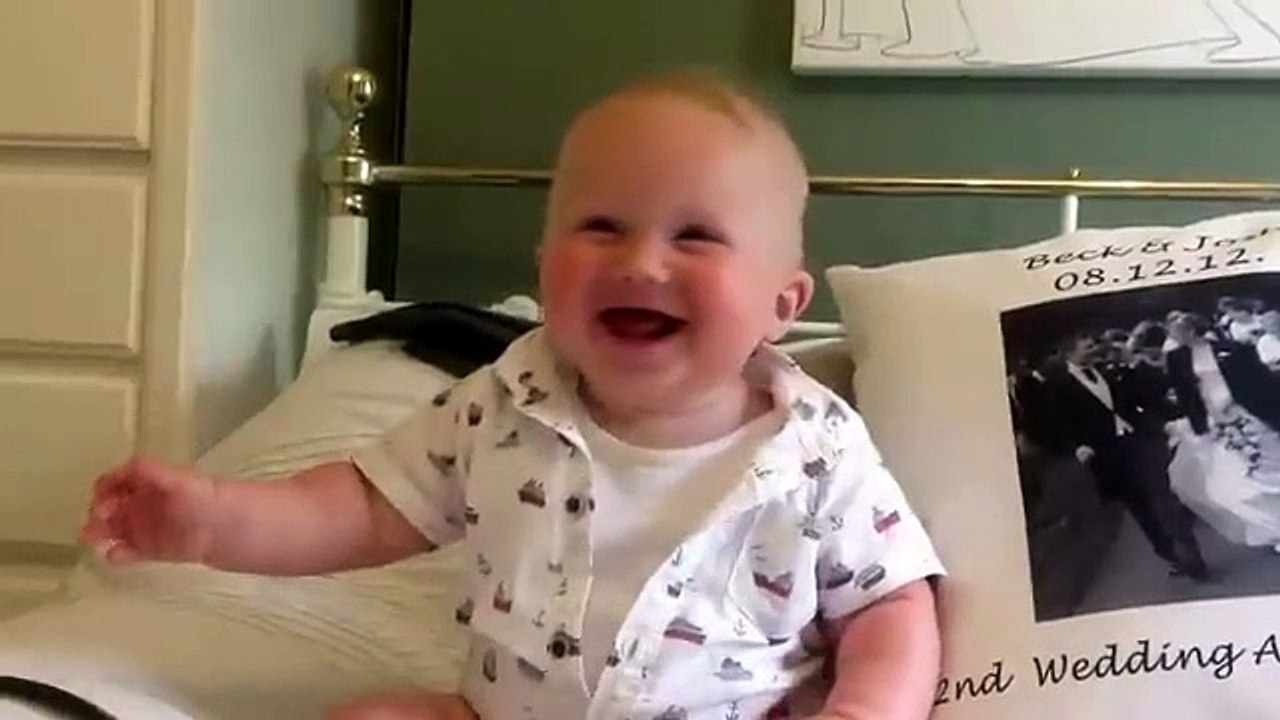 Baby_laughing_and_chuckling(360p) - video Dailymotion