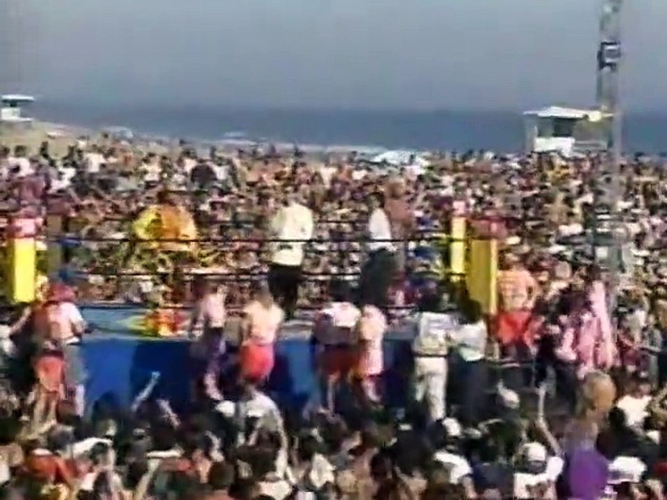 WCW Superstar Series Macho Man Randy Savage The Man Behind the Madness ...