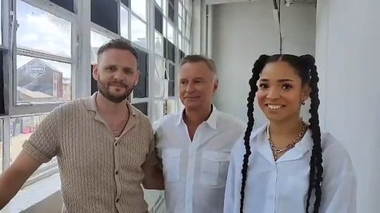 The Full Monty stars Robert Carlyle, Talitha Wing and Wim Snape in ...