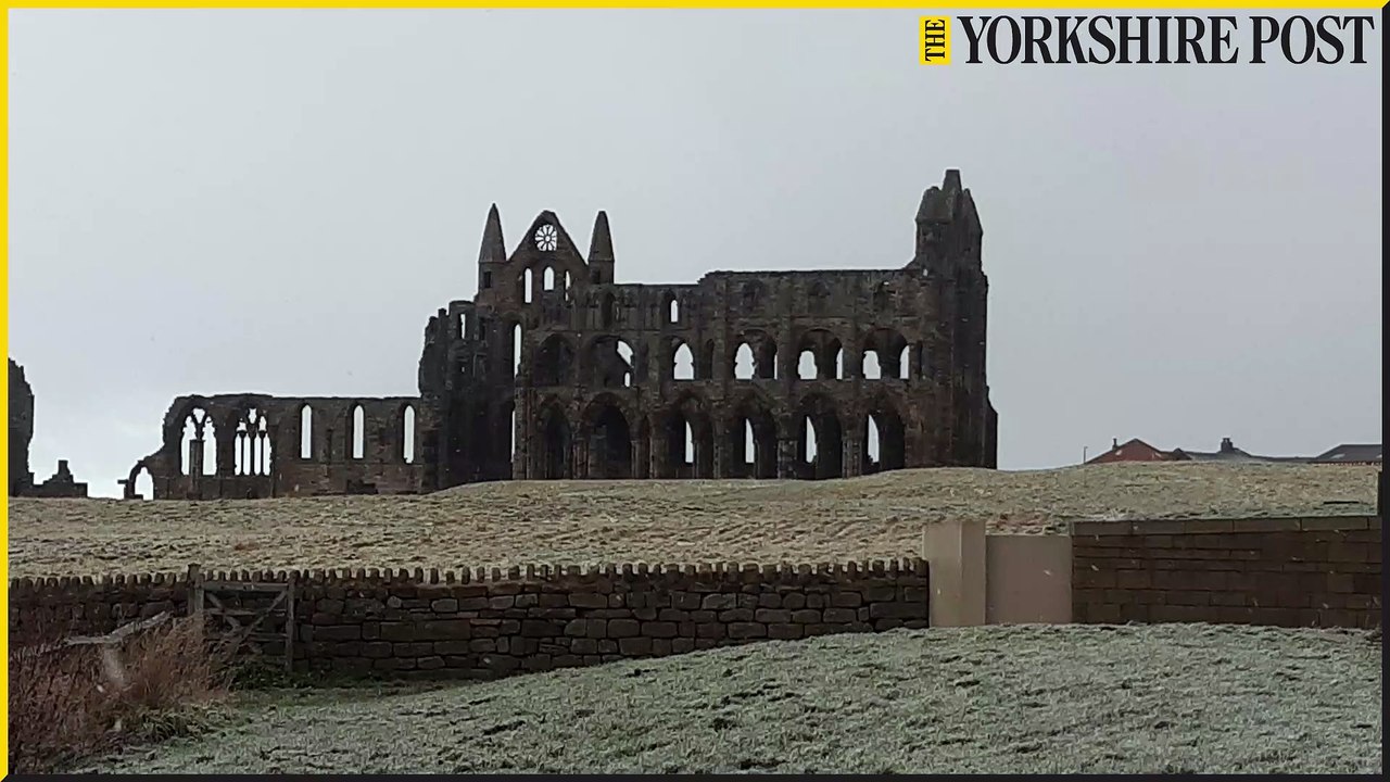 Snow falls in Whitby - video Dailymotion