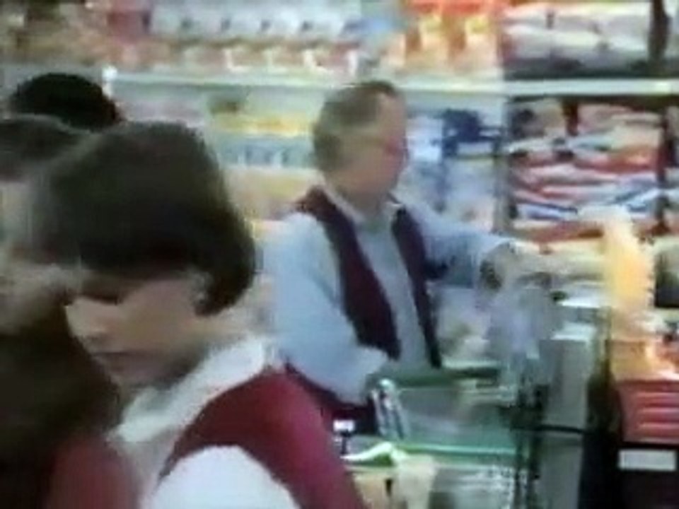 Check into Cash Commercial (2001) - video Dailymotion