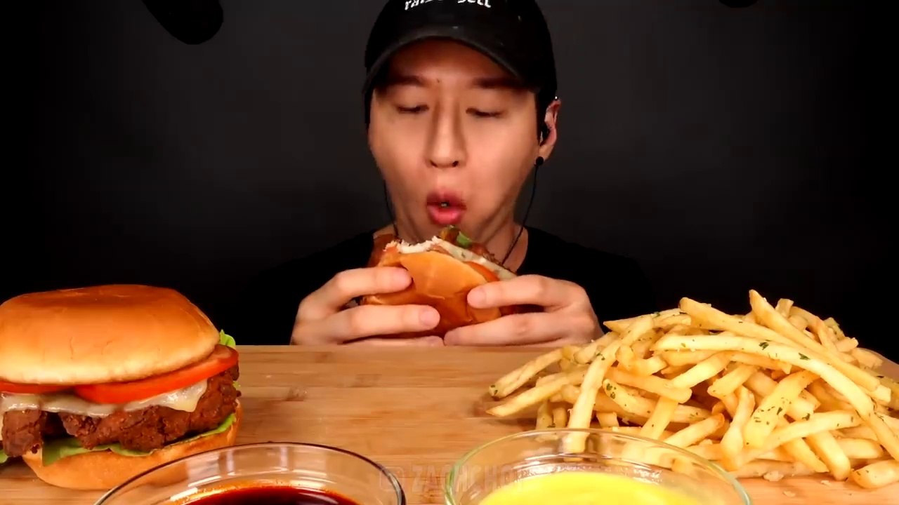 ASMR NUCLEAR FIRE CHICKEN SANDWICH - video Dailymotion