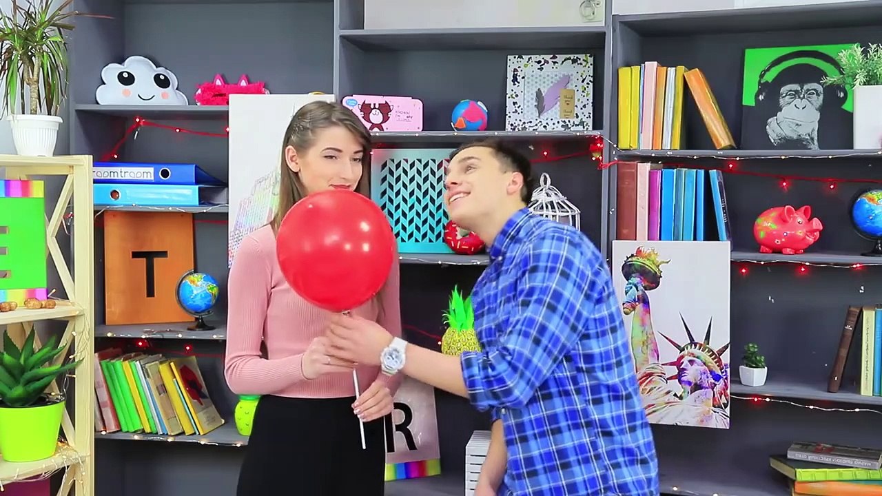 14 Valentine’s Day Couple Pranks _ Prank Wars! - video Dailymotion