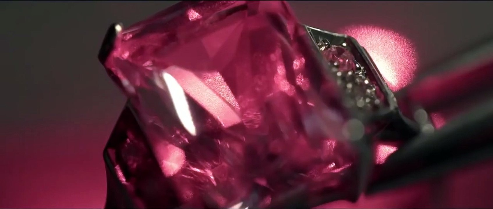 Diabolik | movie | 2021 | Official Trailer - video Dailymotion