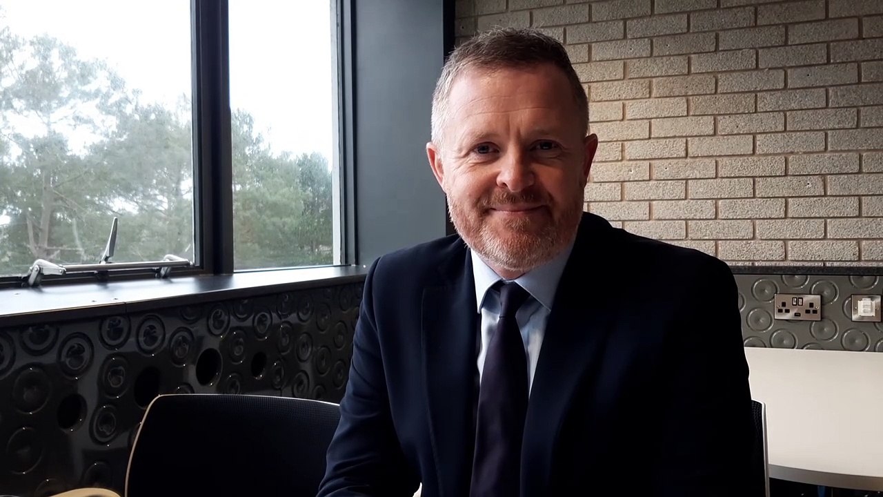 Jeremy Miles MS visits Aberystwyth University - video Dailymotion