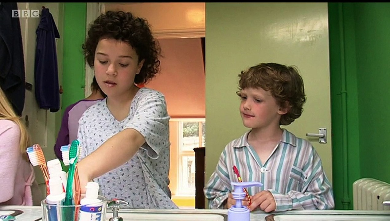The Story of Tracy Beaker-Series_1_-_04._Episode_4| Back2Back - video ...