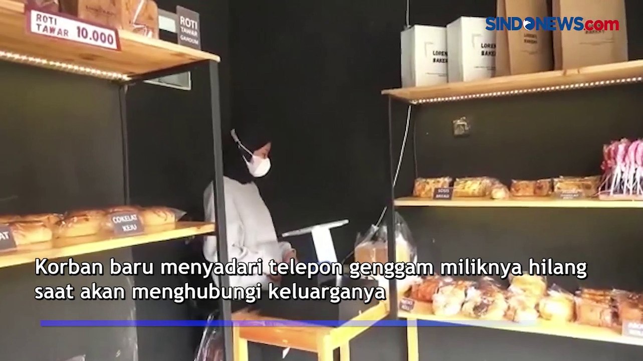 Modus Beli Roti, Pelaku Curi Ponsel di Pondok Aren Terekam CCTV - Video ...