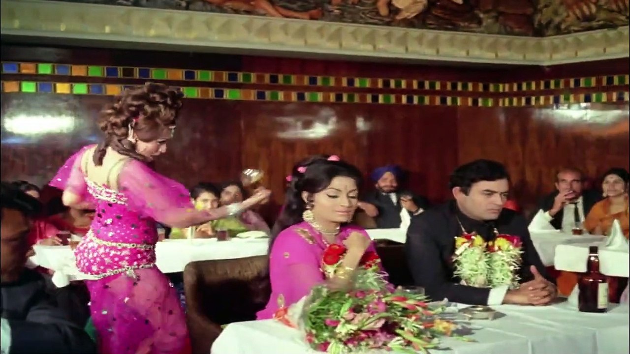 Ek Main Aur Ek Tu /Agni Rekha 1973 /Asha Bhosle/Bindu, Sanjeev Kumar - video Dailymotion
