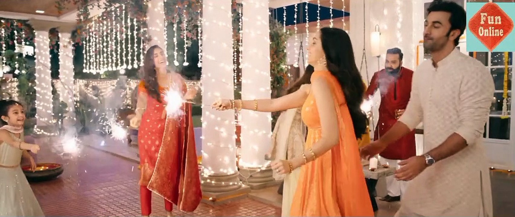 Jaadui (Song) Tu Jhoothi Main Makkaar | Ranbir, Shraddha | Pritam ...