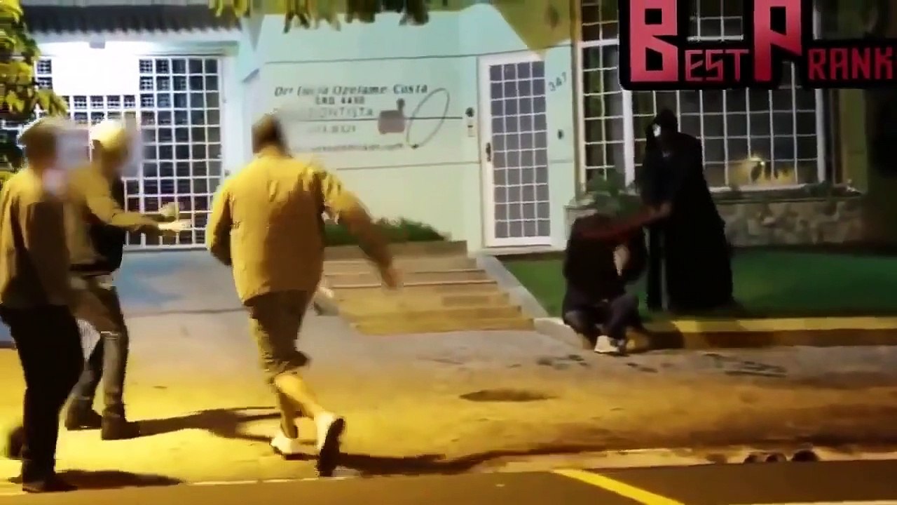 Best Funny Scary Pranks 2015 - Vidéo Dailymotion