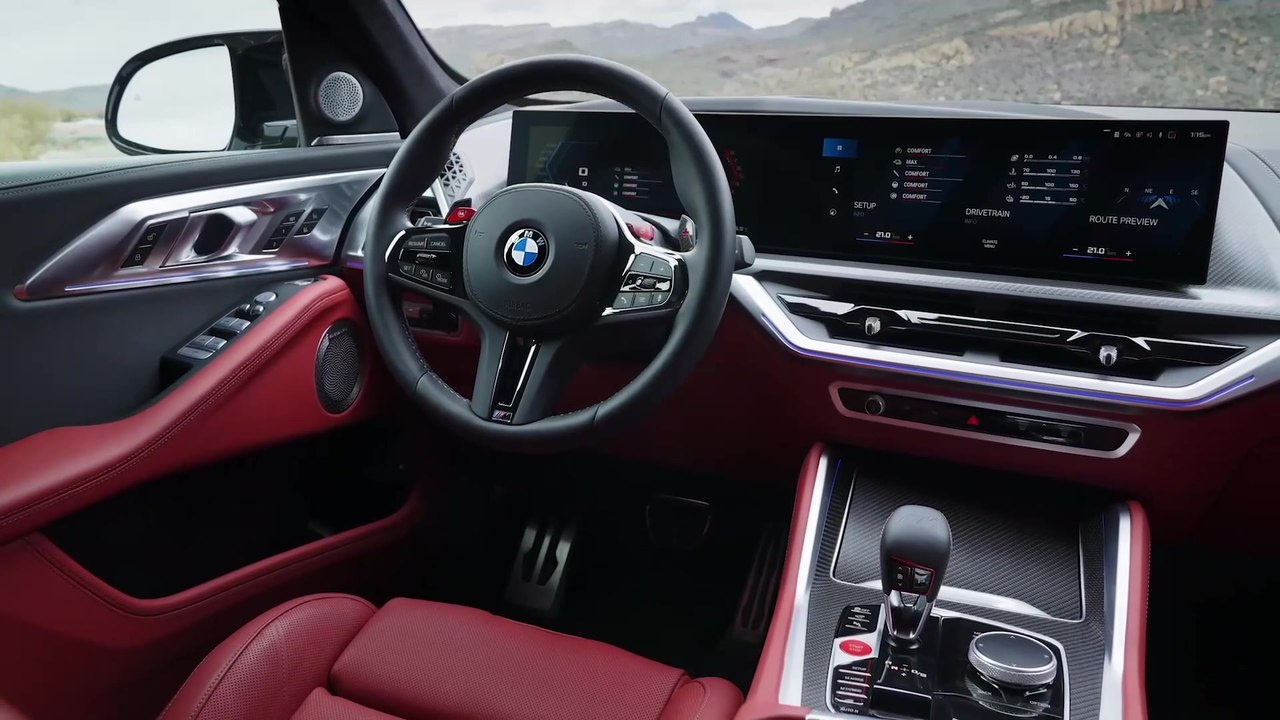 Der erste BMW XM - Interieur - Fahrerorientiertes Cockpit, luxuriöse M ...
