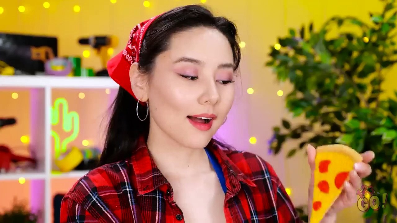 RICH VS POOR VS MOMMY LONG LEGS ART CHALLENGE - Pancake Art vs 3D Pen ...