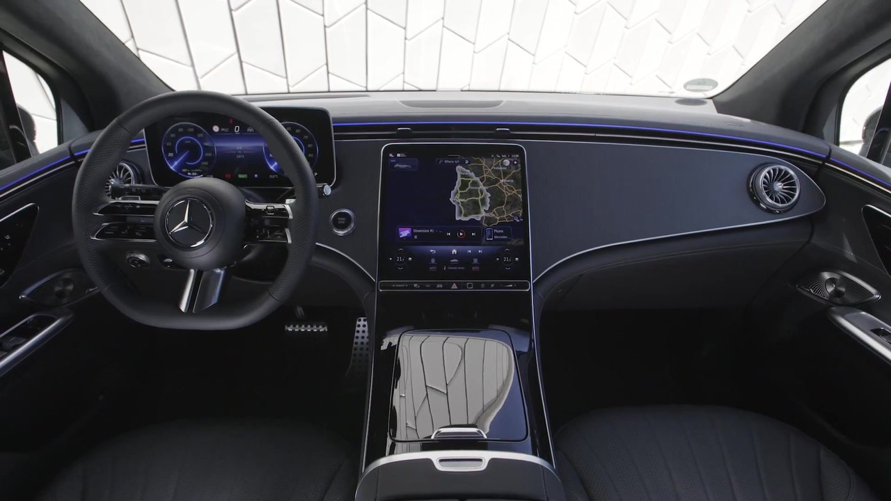 The new Mercedes-Benz EQE 350+ SUV Interior Design in sodalite blue ...