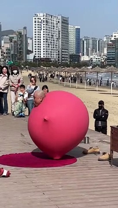 The Human Balloon - video Dailymotion