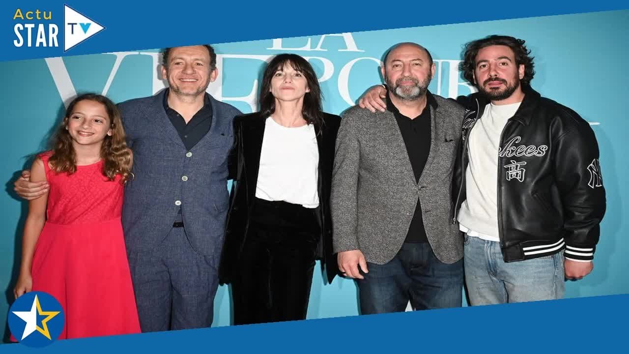 Dany Boon sur le tapis rouge avec sa fille Sarah, 13 ans, tout sourire ...