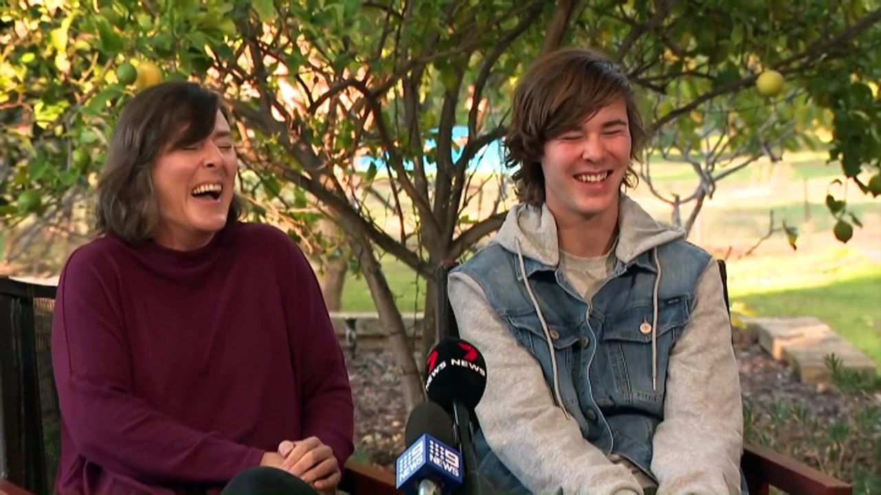 Pilot and son ditched plane after landing at Leighton Beach - video ...