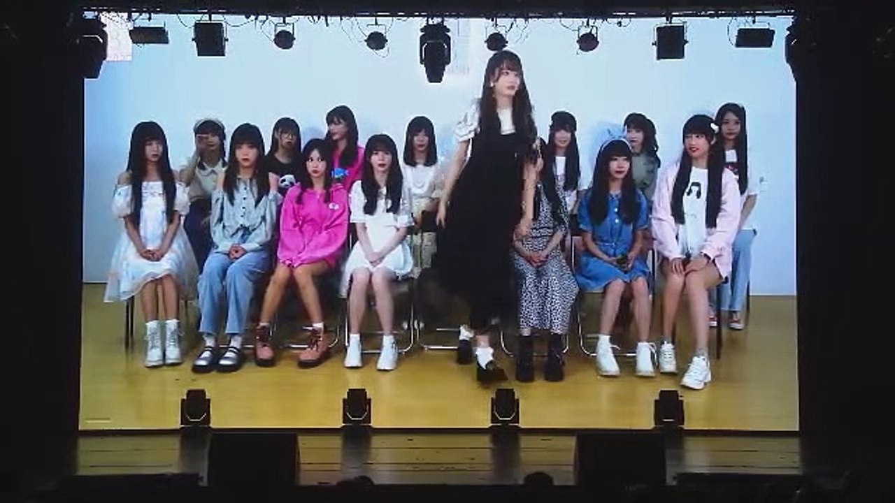 【歌词字幕】AKB48 Team SH 3rd公演《遇见你后夏天开始了》12─影片 Dailymotion