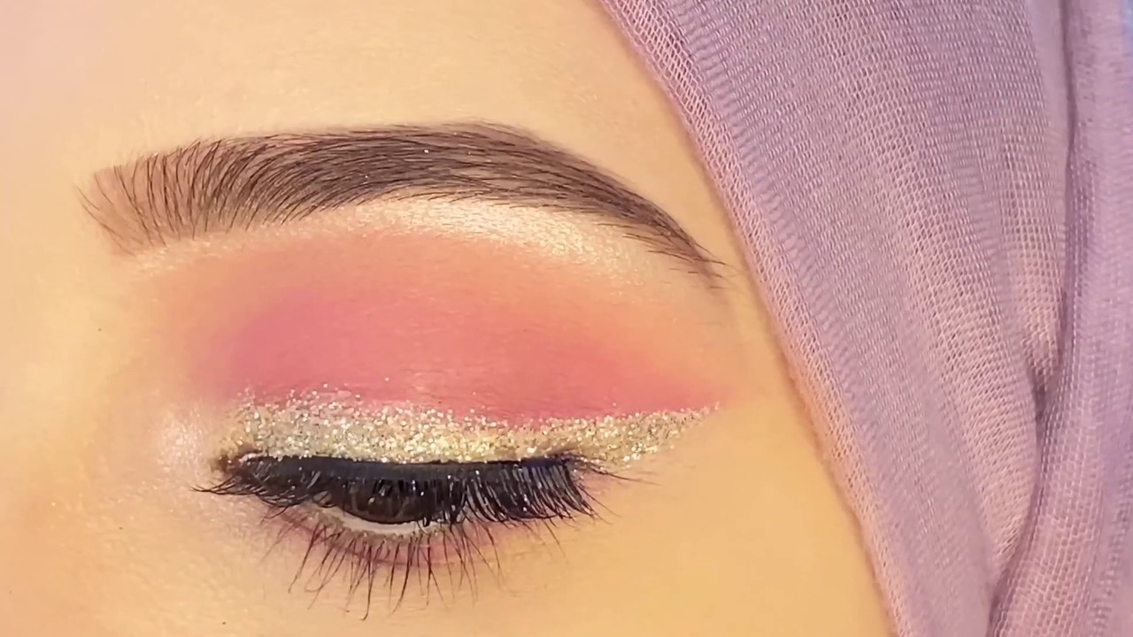 Birthday Makeup Tutorial -- Pink Birthday Party Makeup -- Pink Makeup ...