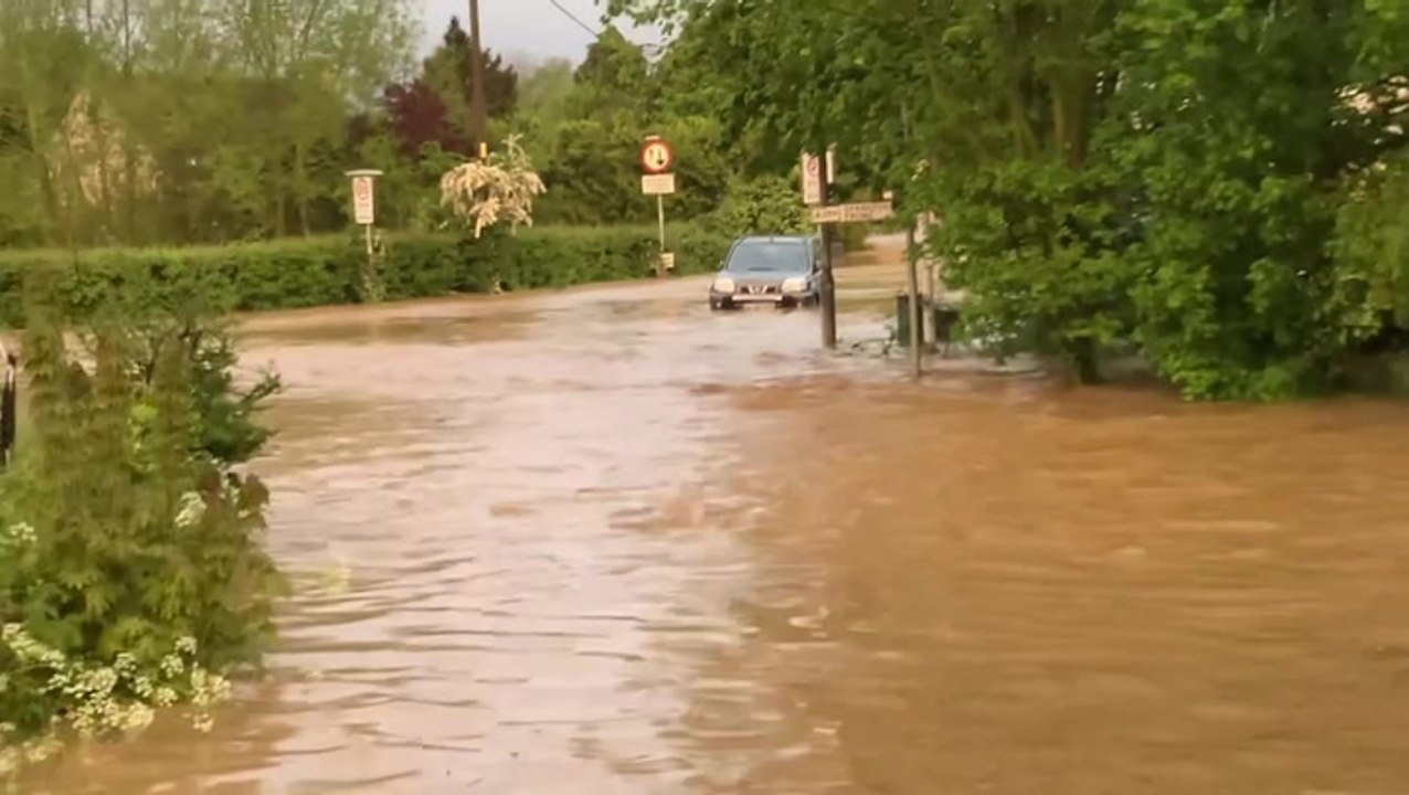 Flash flooding hits Somerset as major incident declared after ...