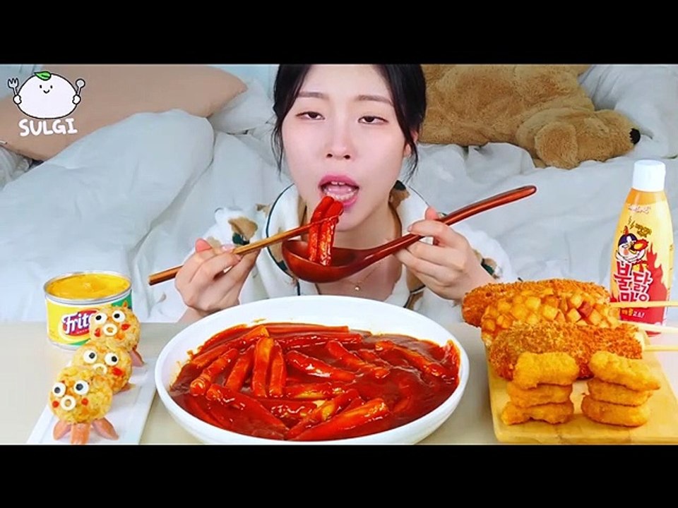 ASMR MUKBANG Tteokbokki made by Chat GPT. Potato Cheese Hot dog ...