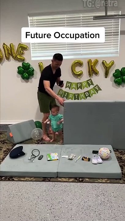 Baby funny future funny clip - video Dailymotion