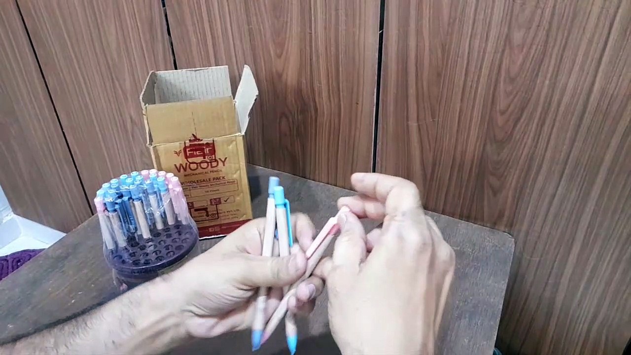Unboxing and Review of Flair Woody Mechanical Pencil 0.7mm for students ...