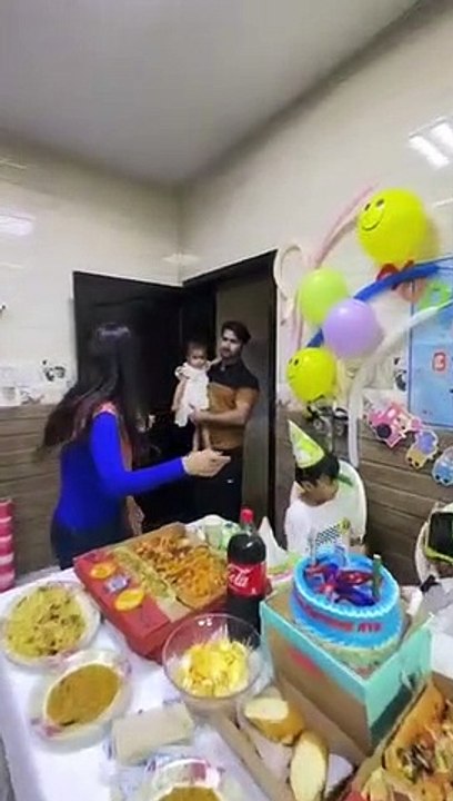 Maid_rakh_lo_na%F0%9F%A4%A3_Romankhan_%23trending_%23viral_%23ytshorts ...