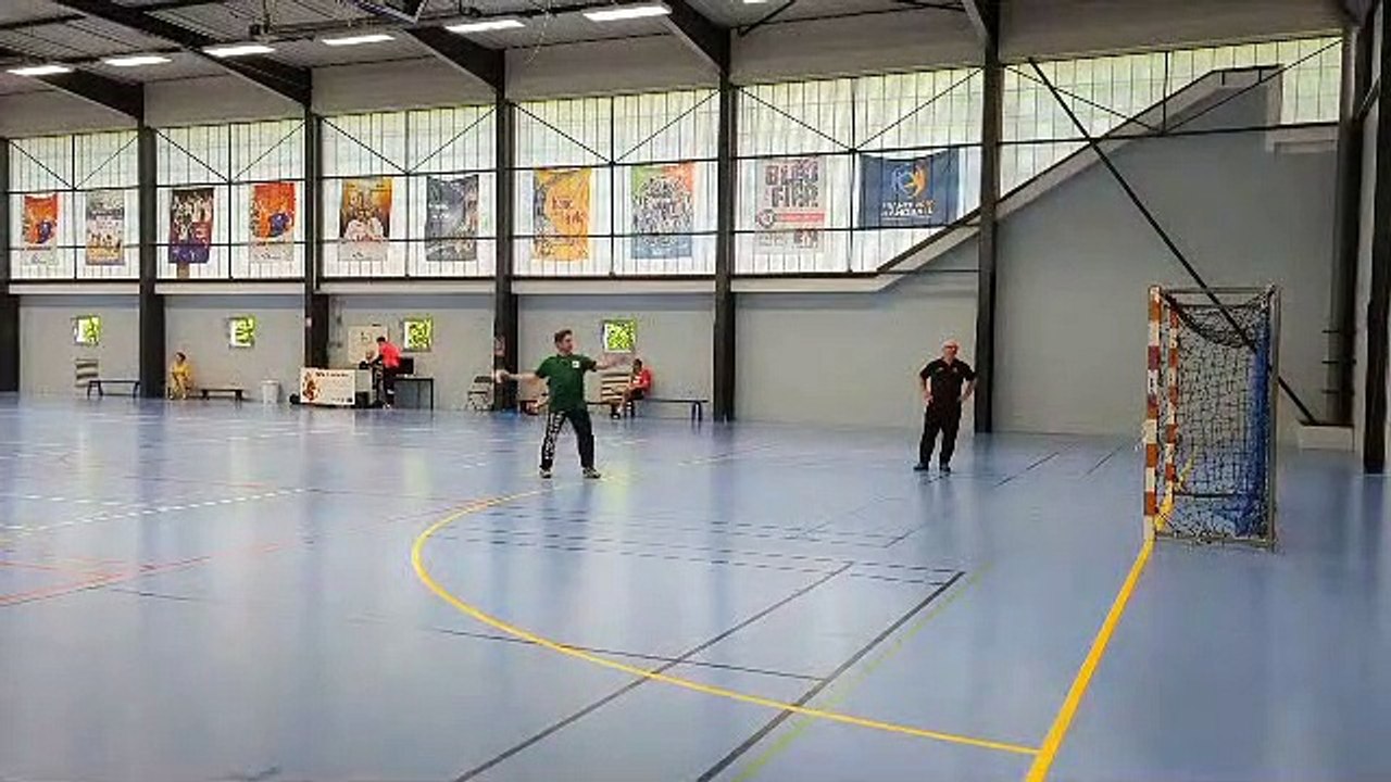 Stéph L Au Jeu De La Barre Video 1 Vidéo Dailymotion 5148