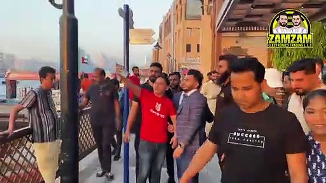 Chotay_Bhai___Baray_Bhai_tour_to_Deira_Old_Souk_Abra___Zamzam ...