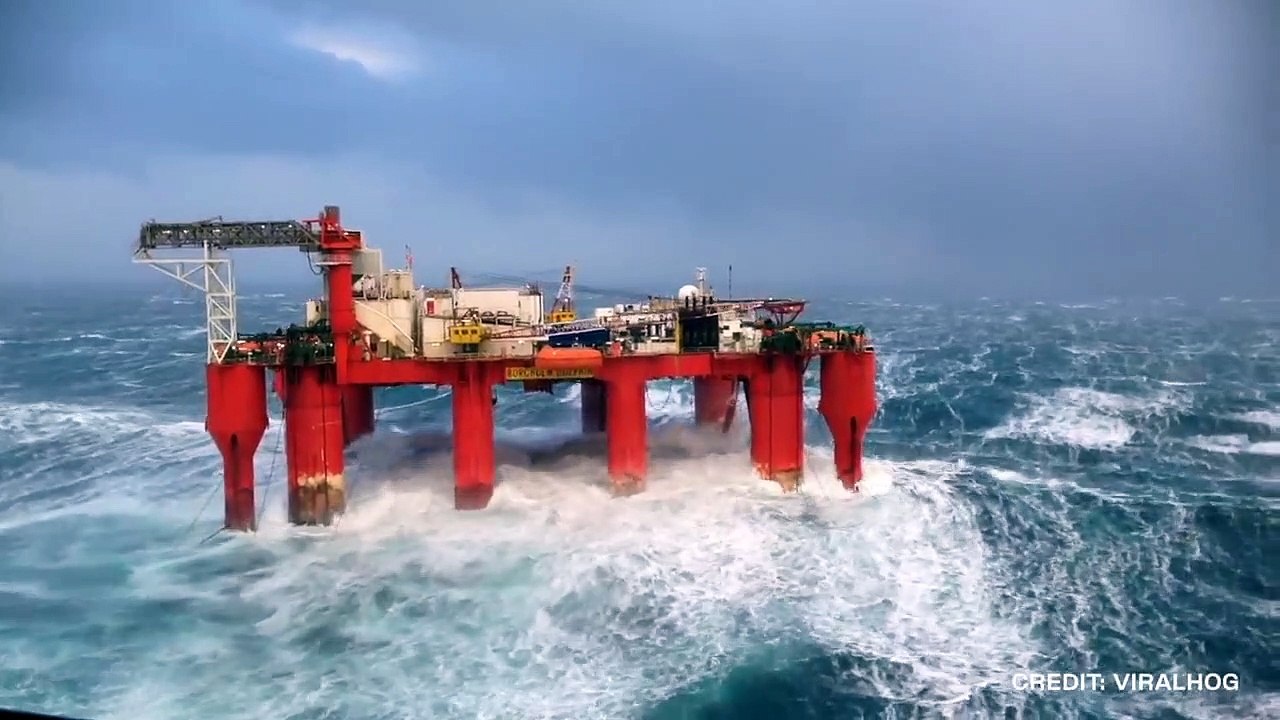 Monster Waves on Open Seas - video Dailymotion