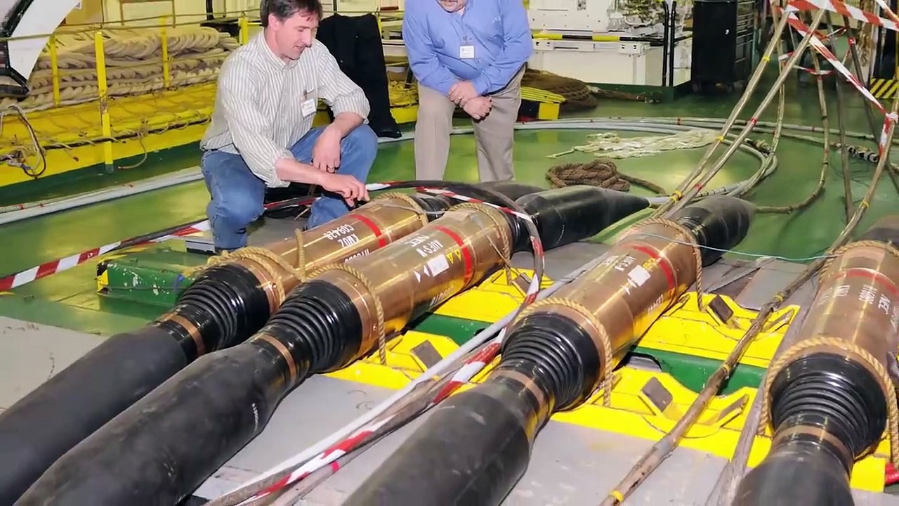 Internet Cables Travels Across Oceans - video Dailymotion