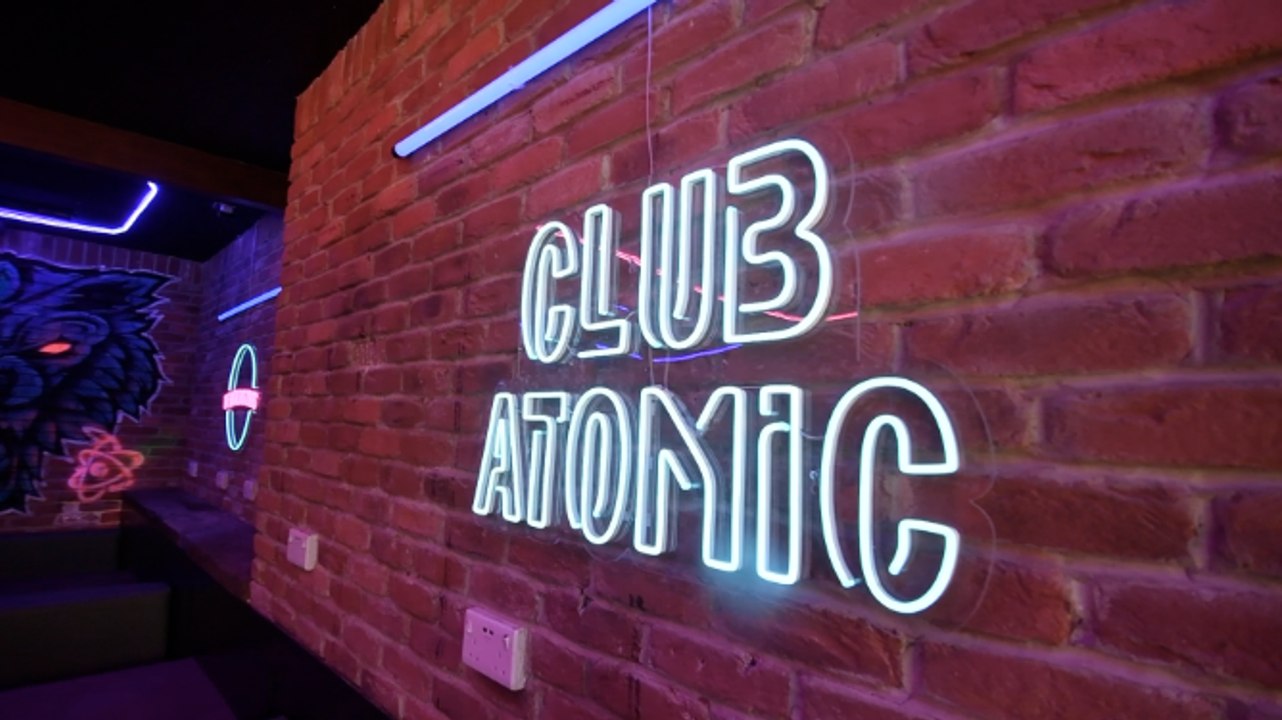 Take a look around new cocktail bar Club Atomic - video Dailymotion