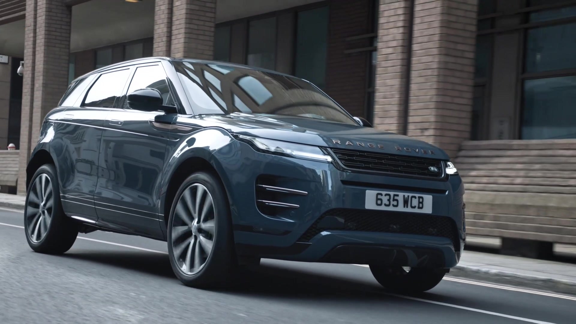 Range Rover Evoque Blue Wallpaper