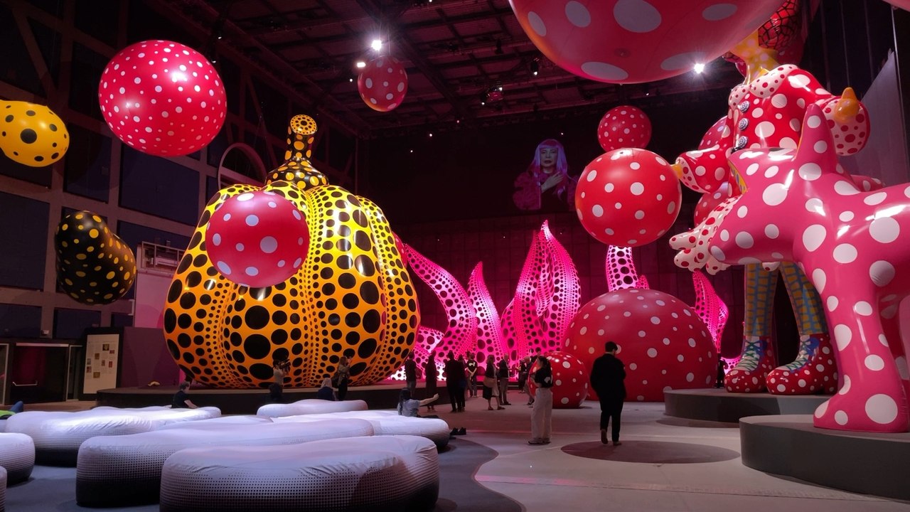 Manchester International Festival begins with huge inflatable balloon ...