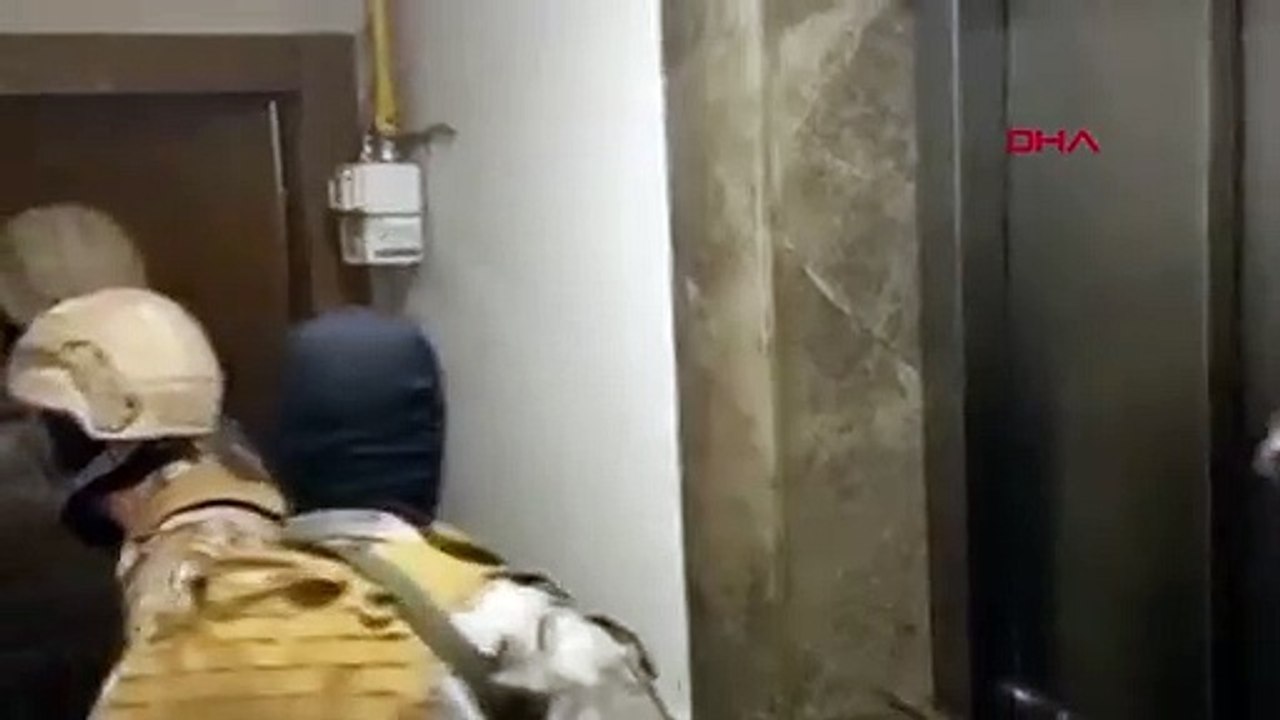 'Kara Mamba' yakalandı - Dailymotion Video