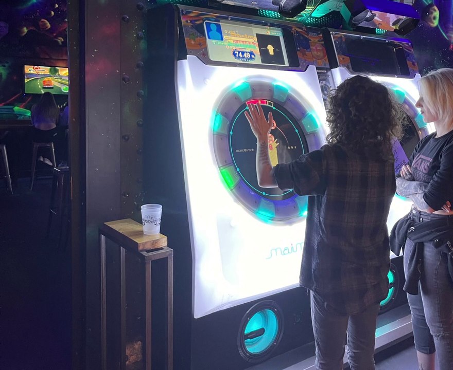 Inside NQ64 arcade bar in Digbeth, Birmingham - video Dailymotion