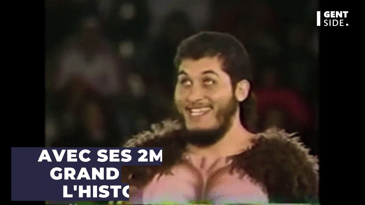 Avec ses 2m31, c'est le plus grand catcheur de l'histoire de la WWE ...