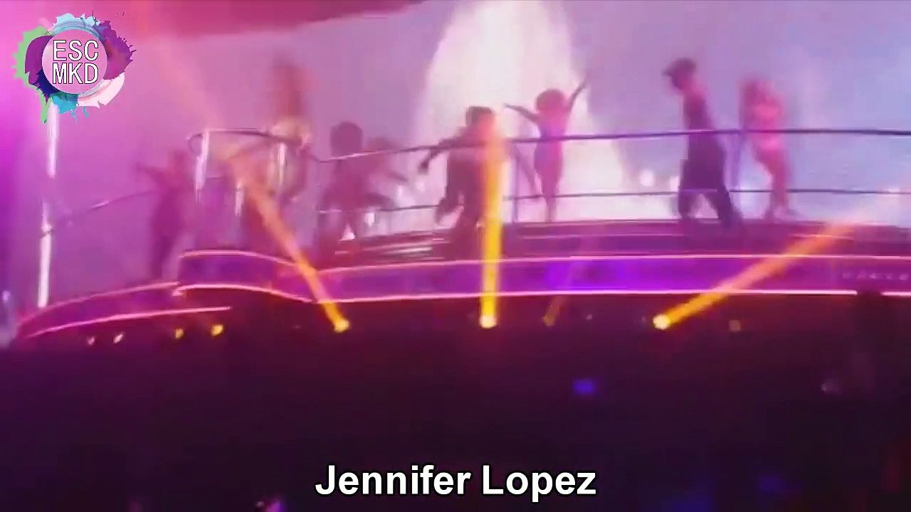 Famous Singers Best Fail Moments - video Dailymotion