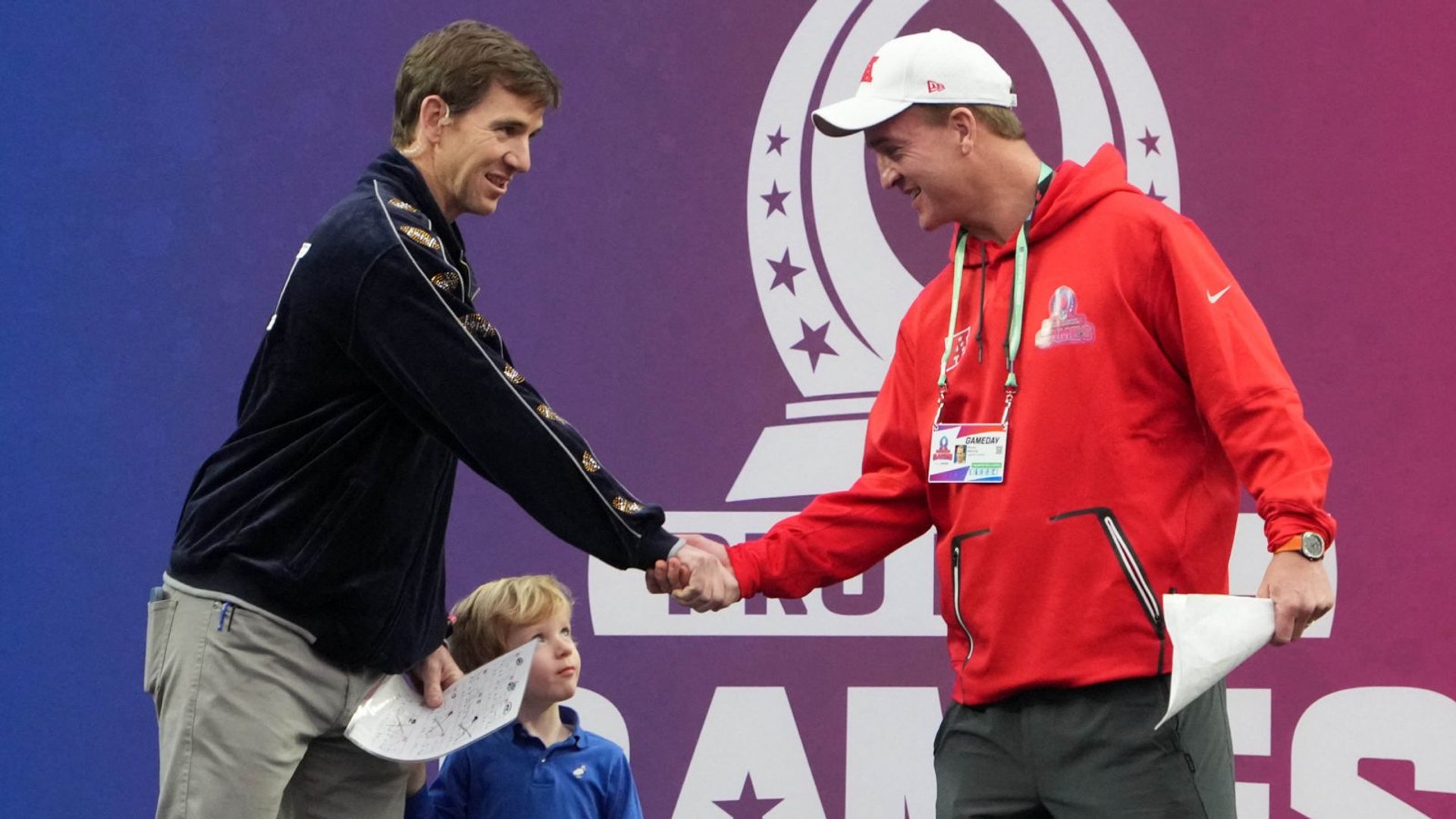 The Manning Brothers Return as Pro Bowl Coaches | beIN SPORTS