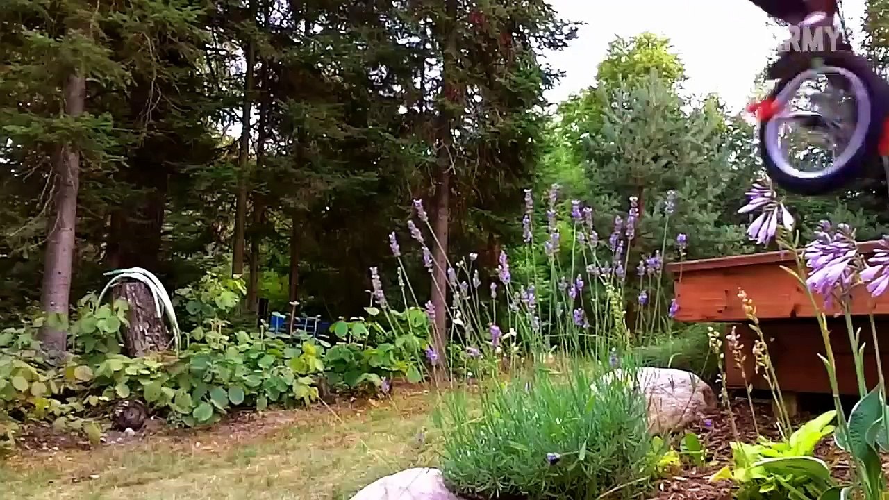 Funniest Summer Wipeouts! Beach and Summer Fails - video Dailymotion