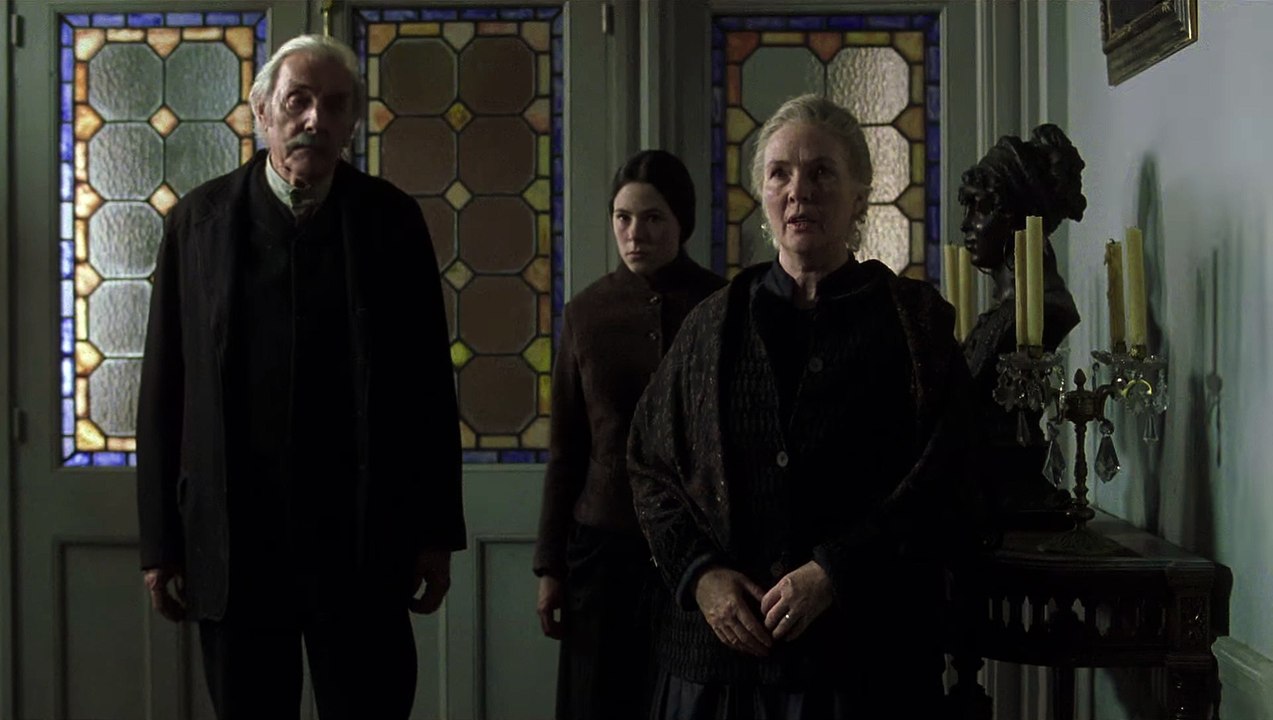 THE OTHERS Movie (2001) - Nicole Kidman, Fionnula Flanagan, Christopher ...